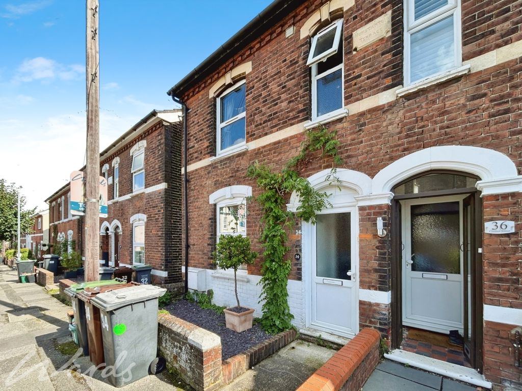 3 bed semi-detached house to rent in Cromer Street, Tonbridge TN9, £ ...