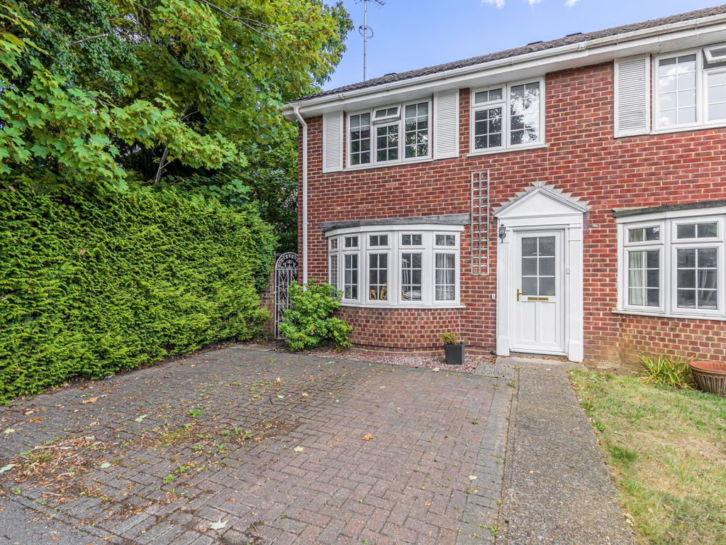 2 bed end terrace house for sale in Cheniston Close, West Byfleet KT14 ...