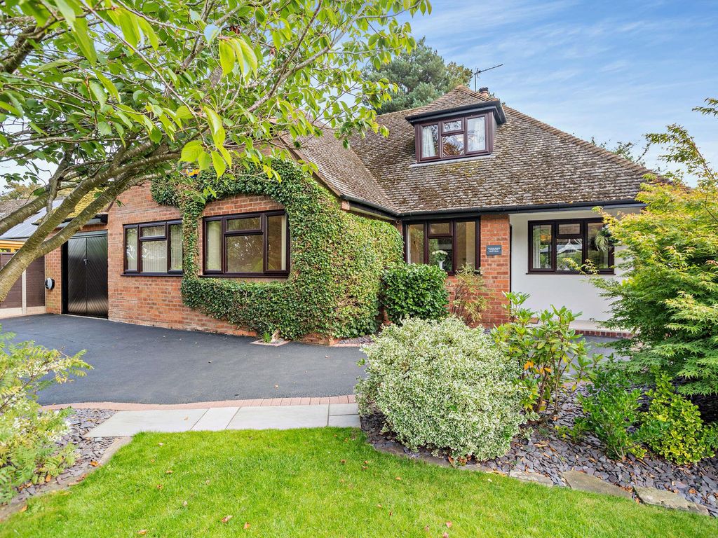 4 Bed Detached House For Sale In Court Drive Shenstone Lichfield