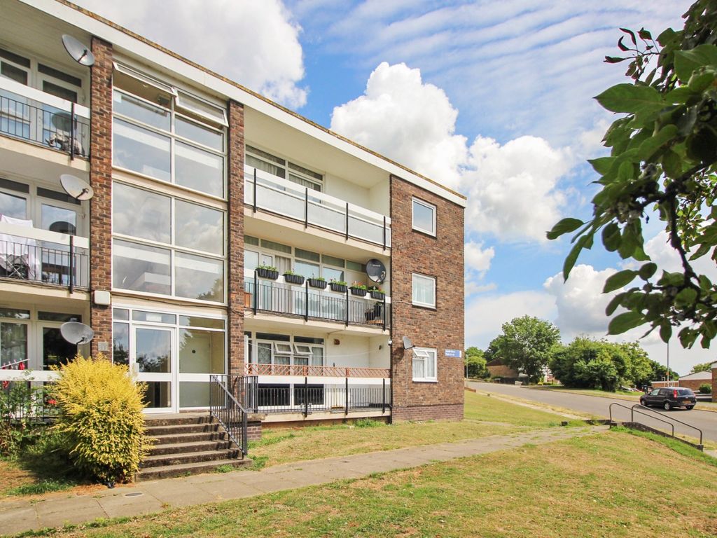 2 bed flat for sale in Jesuit Close, Canterbury, Kent CT2, £180,000 ...