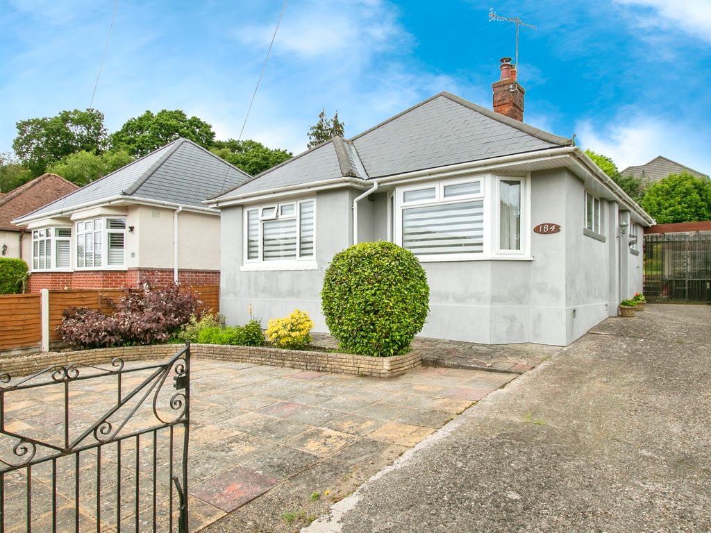 2 bed bungalow for sale in Howeth Road, Ensbury Park, Bournemouth ...