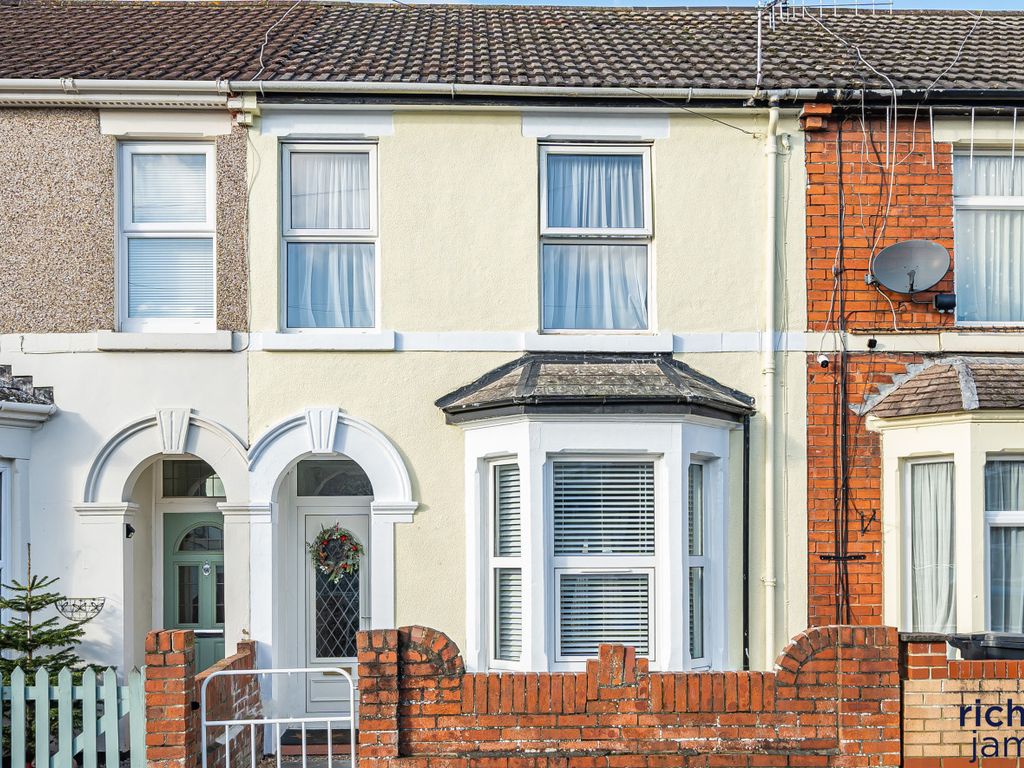 3 Bed Terraced House For Sale In Bruce Street Rodbourne Swindon