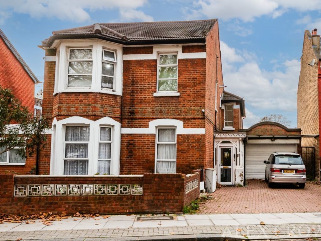 7 bed detached house for sale in Willoughby Road, London N8, £1,900,000 ...