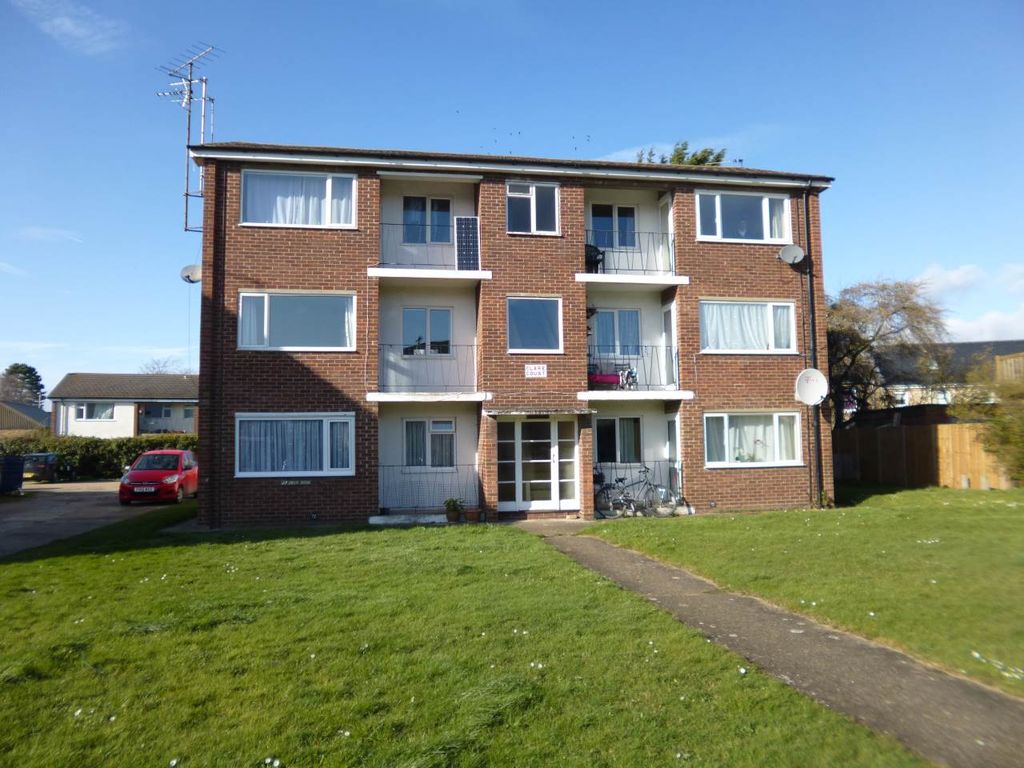 2 bed flat to rent in Clare Court, Coles Road, Milton CB24 - Zoopla