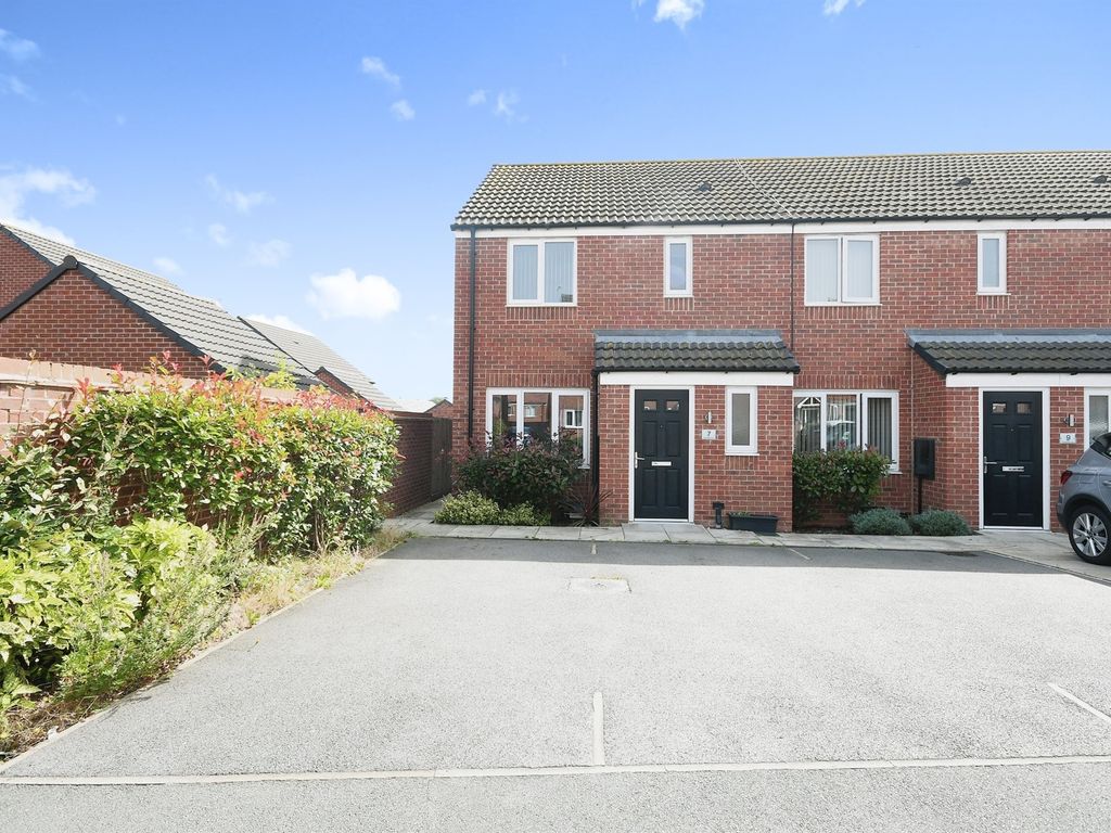 3 Bed Semi Detached House For Sale In Nightingale Close Clipstone