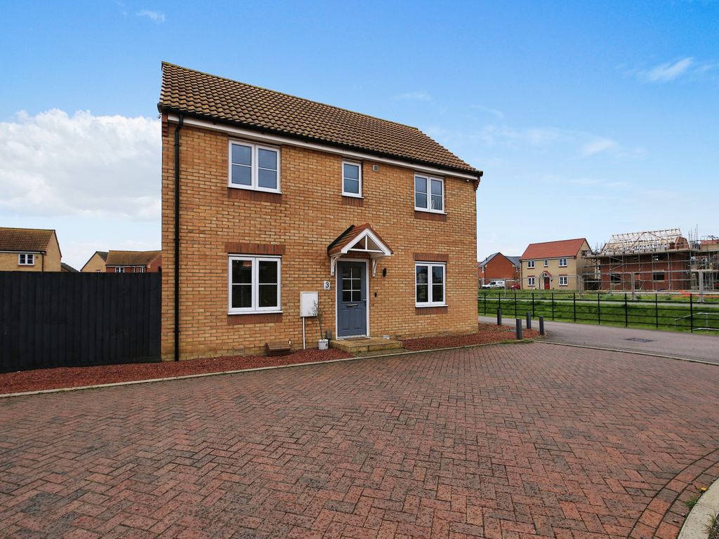 3 bed detached house for sale in Harebell Close, Peterborough PE7 - Zoopla
