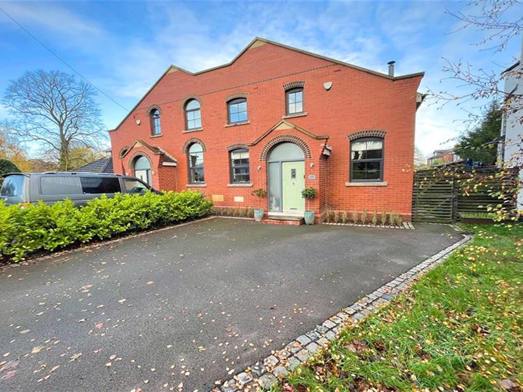 4 bed semi-detached house for sale in Glebelands Road, Sale M33 - Zoopla