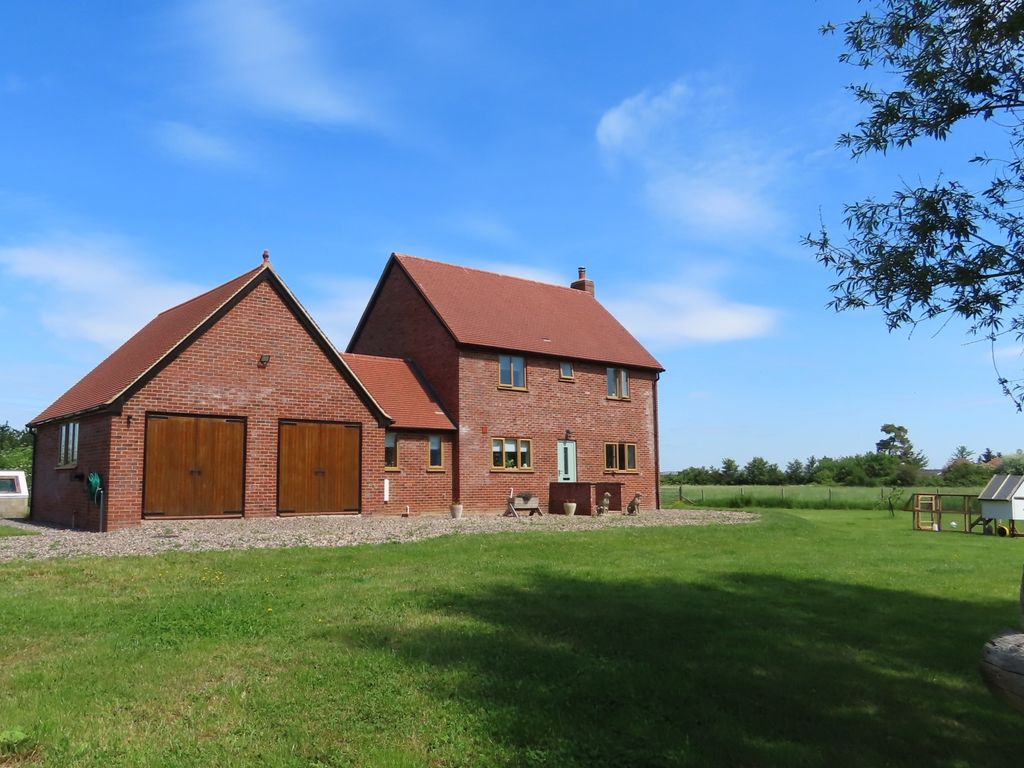 4 bed farmhouse for sale in Great Ridgeway Farm Main Road, Christian ...