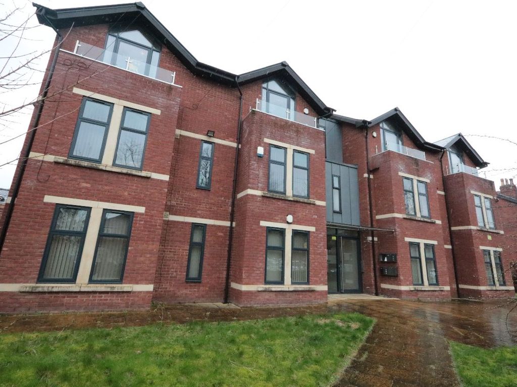 1 bed flat to rent in Springfield House, Edge Lane, Stretford ...