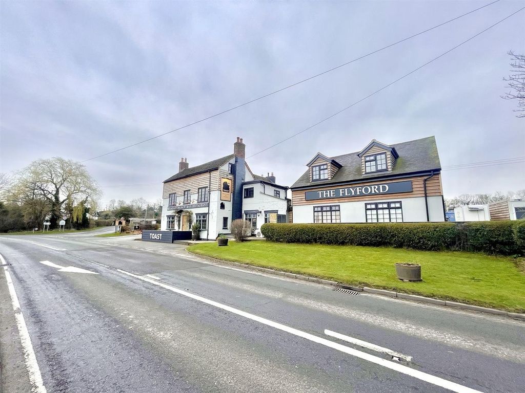 2 bed flat to rent in Old Hill, Flyford Flavell, Worcester WR7, £950 ...