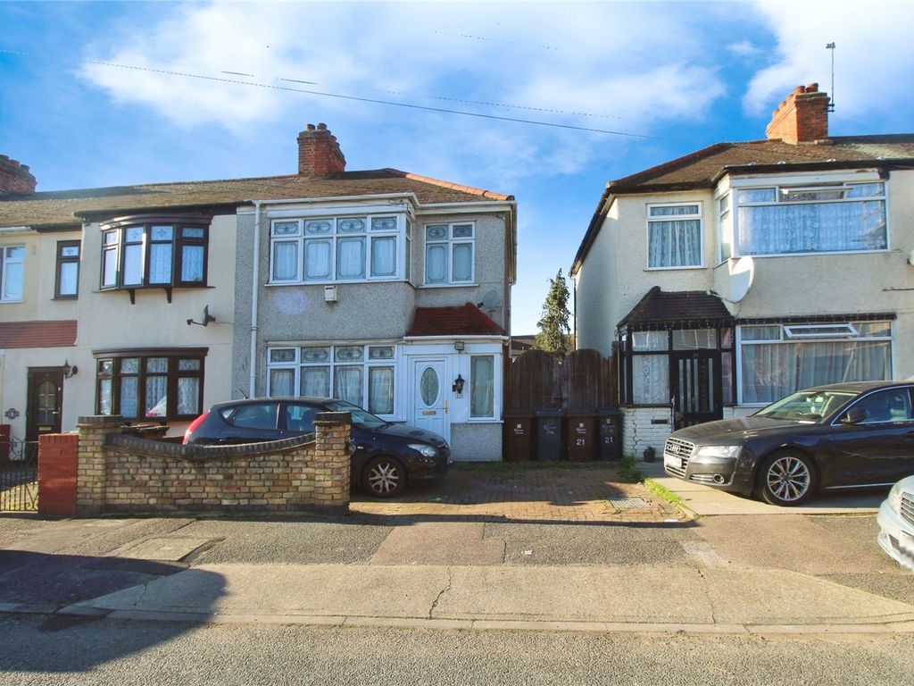 3 Bed End Terrace House For Sale In Gerald Road Dagenham Essex Rm8 £