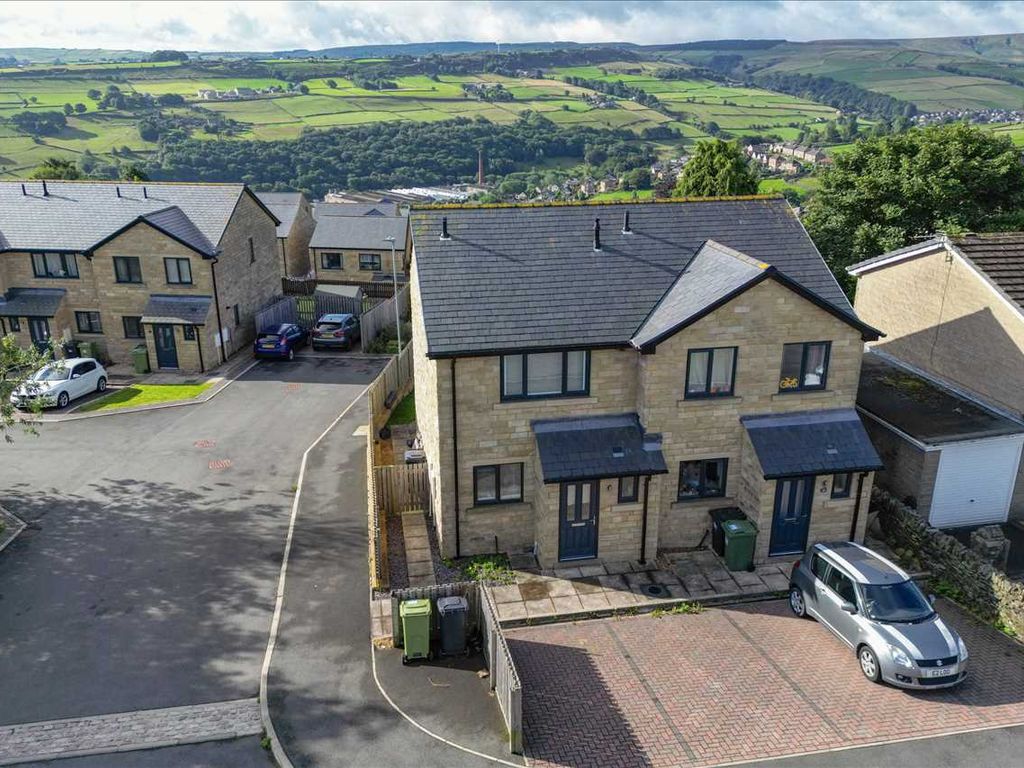 2 Bed Semi Detached House To Rent In Holme View Avenue Upperthong