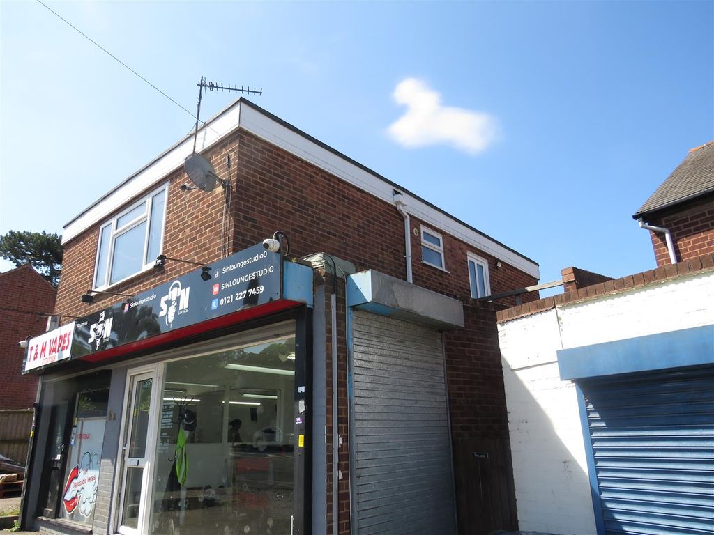 2 bed flat to rent in Chipperfield Road, Hodge Hill, Birmingham B36, £ ...