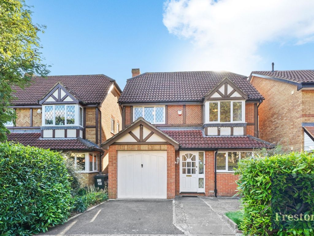 3 bed detached house for sale in Lee Close, Barnet, London EN5, £ ...