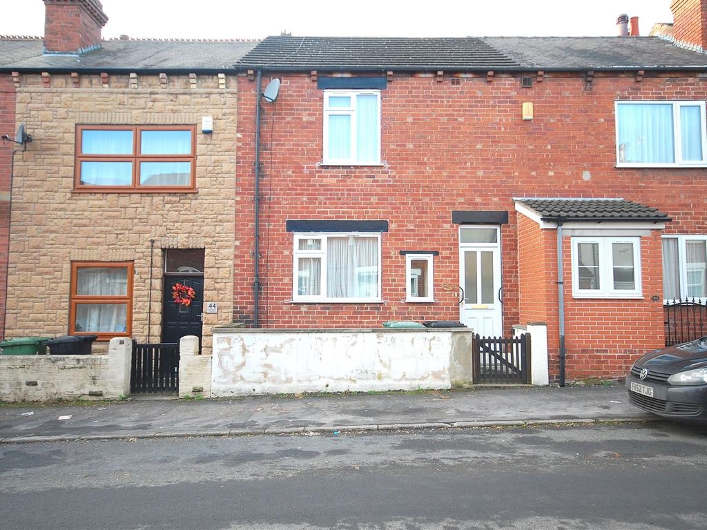 3 bed terraced house for sale in Strawberry Avenue, Garforth, Leeds ...