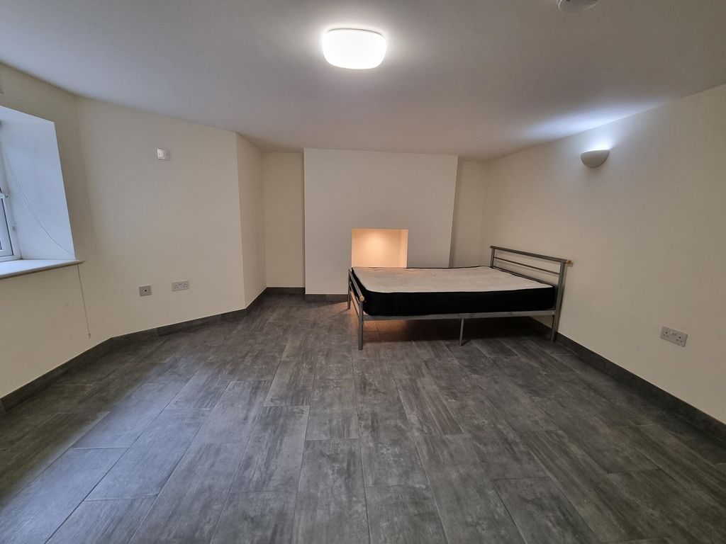 Room to rent in West Grove, Roath, Cardiff CF24 - Zoopla
