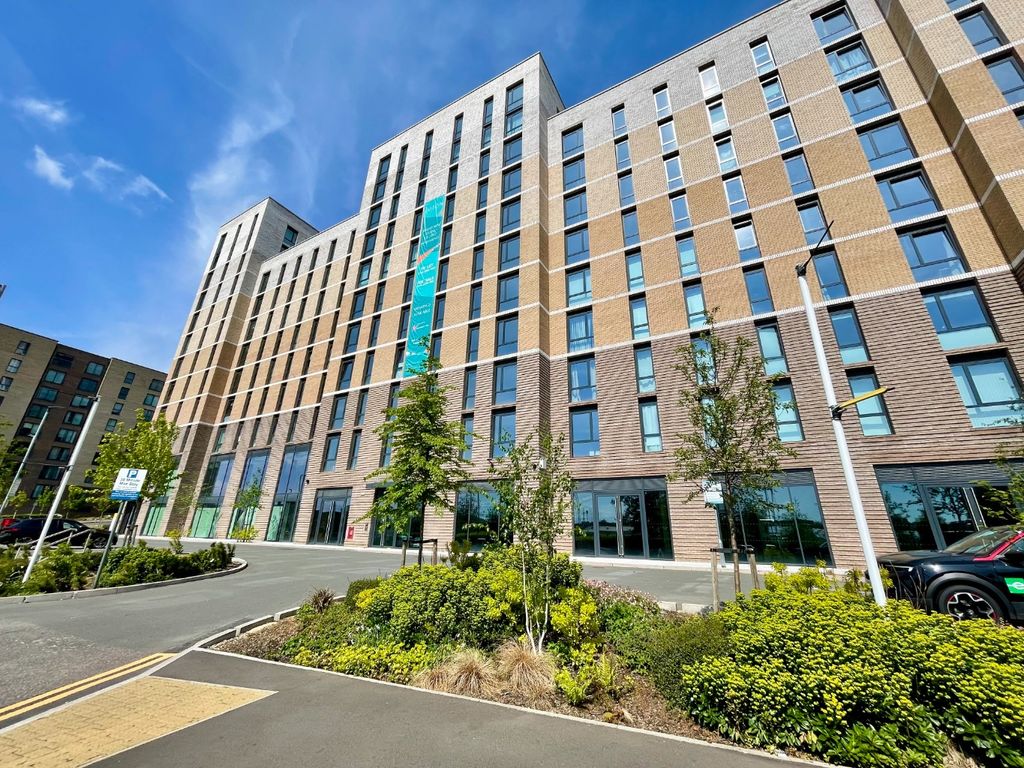 1 bed flat for sale in Calibra Court, Kimpton Road, Luton, Bedfordshire ...