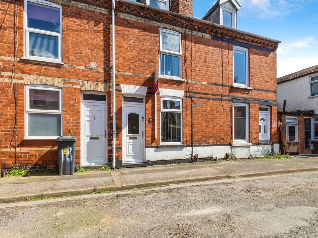 3 bed terraced house for sale in Linton Street, Lincoln LN5, £125,000 ...