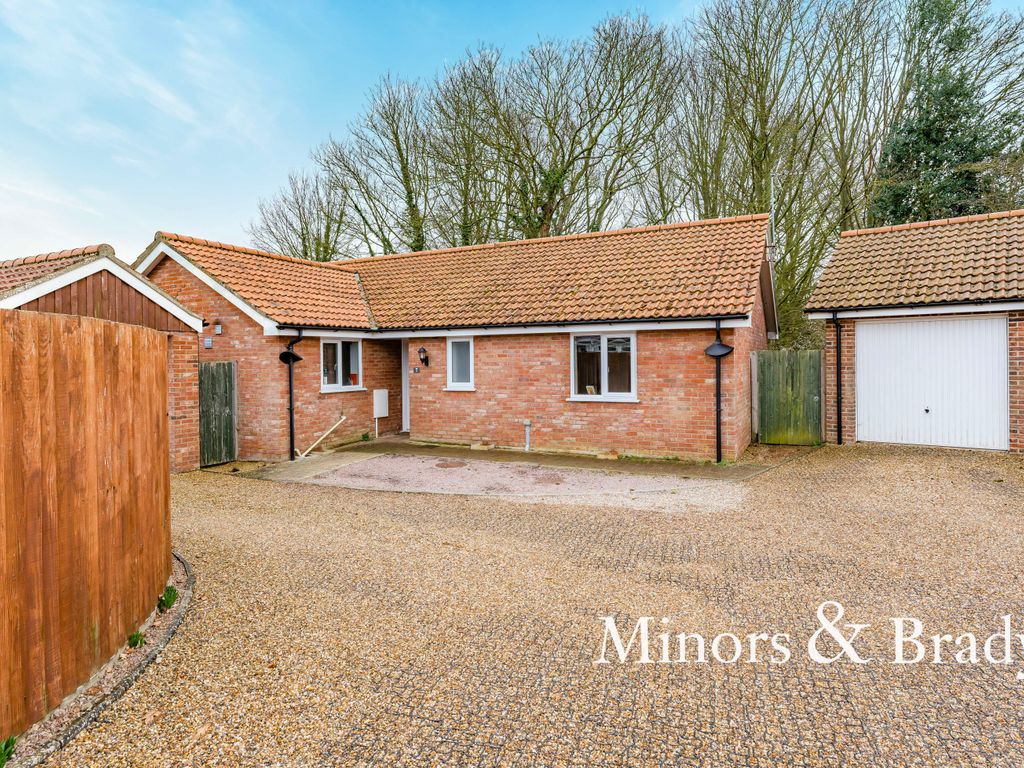 3 bed detached bungalow for sale in Brick Kiln, New Road, Catfield ...