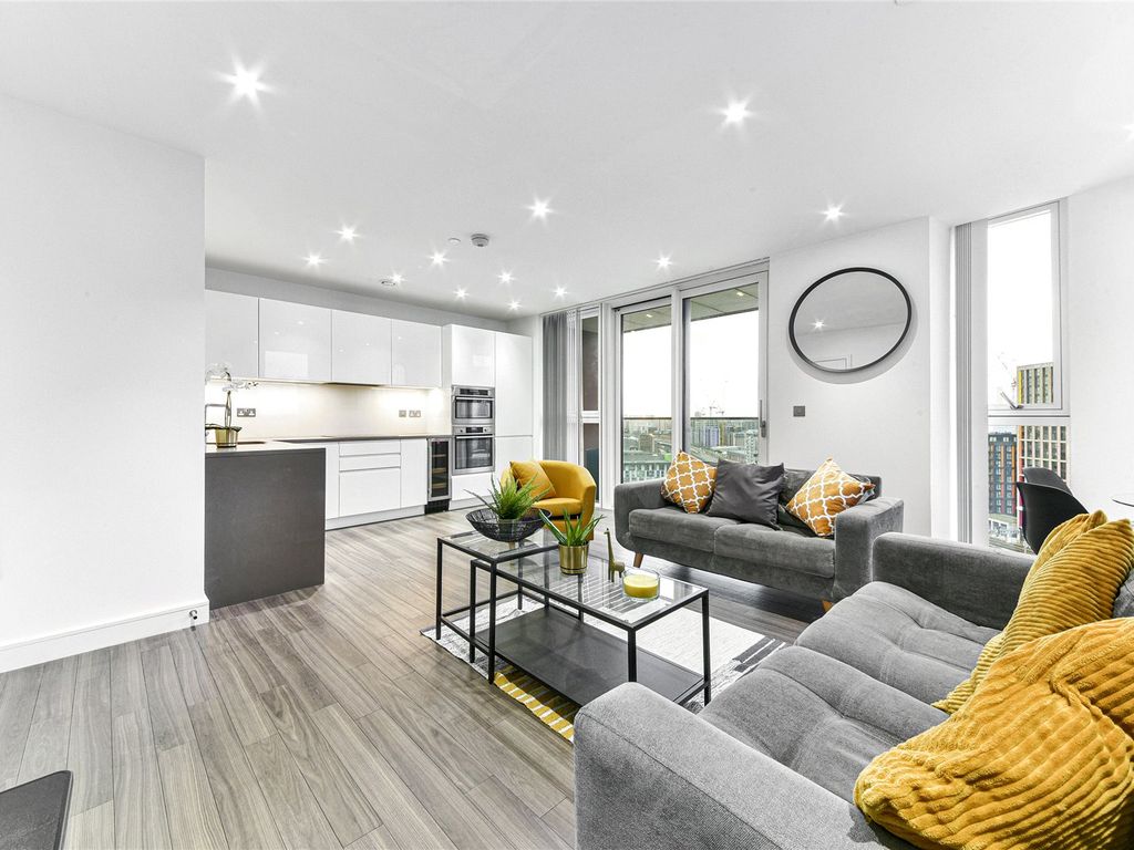 2 bed flat to rent in Pinto Tower, 4 Hebden Place SW8, £3,358 pcm - Zoopla