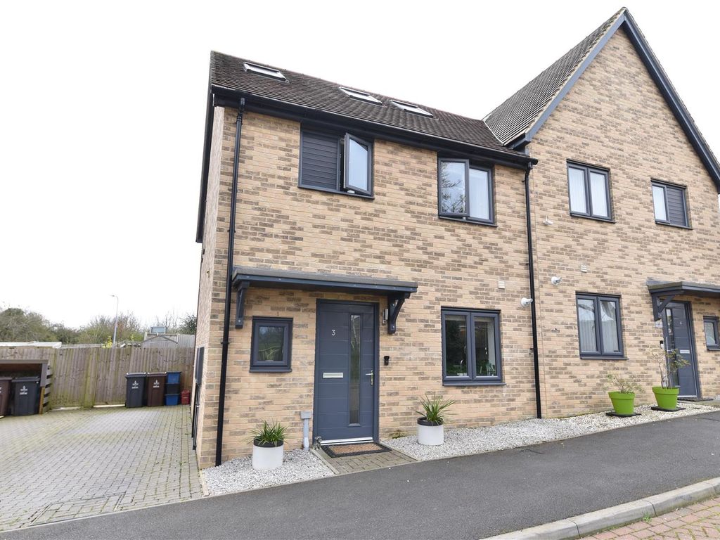 3 bed semi-detached house for sale in Poston Place, Stevenage SG2, £ ...