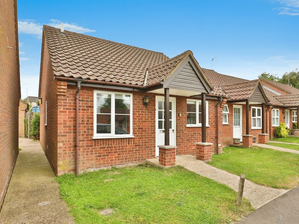 2 bed terraced bungalow for sale in Northwell Place, Northwell Pool ...