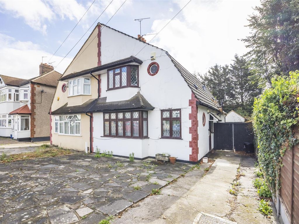 3 bed semi-detached house for sale in Roding Lane North, Woodford Green ...