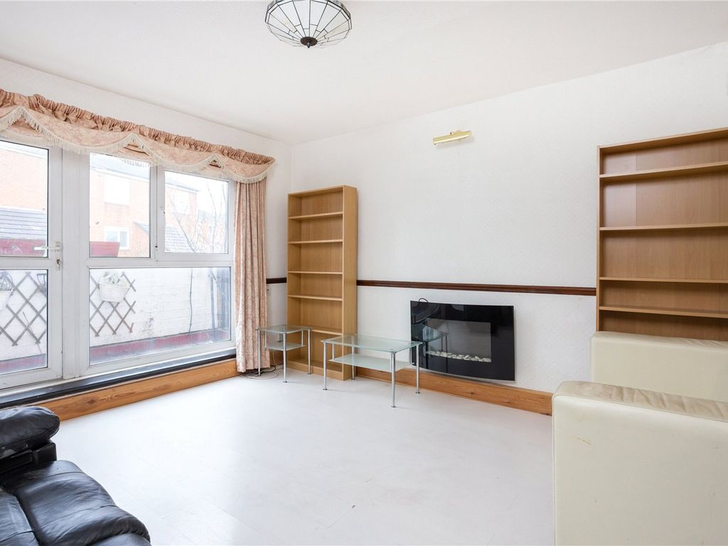 3 bed flat for sale in Mabley Street, Hackney, London E9 - Zoopla