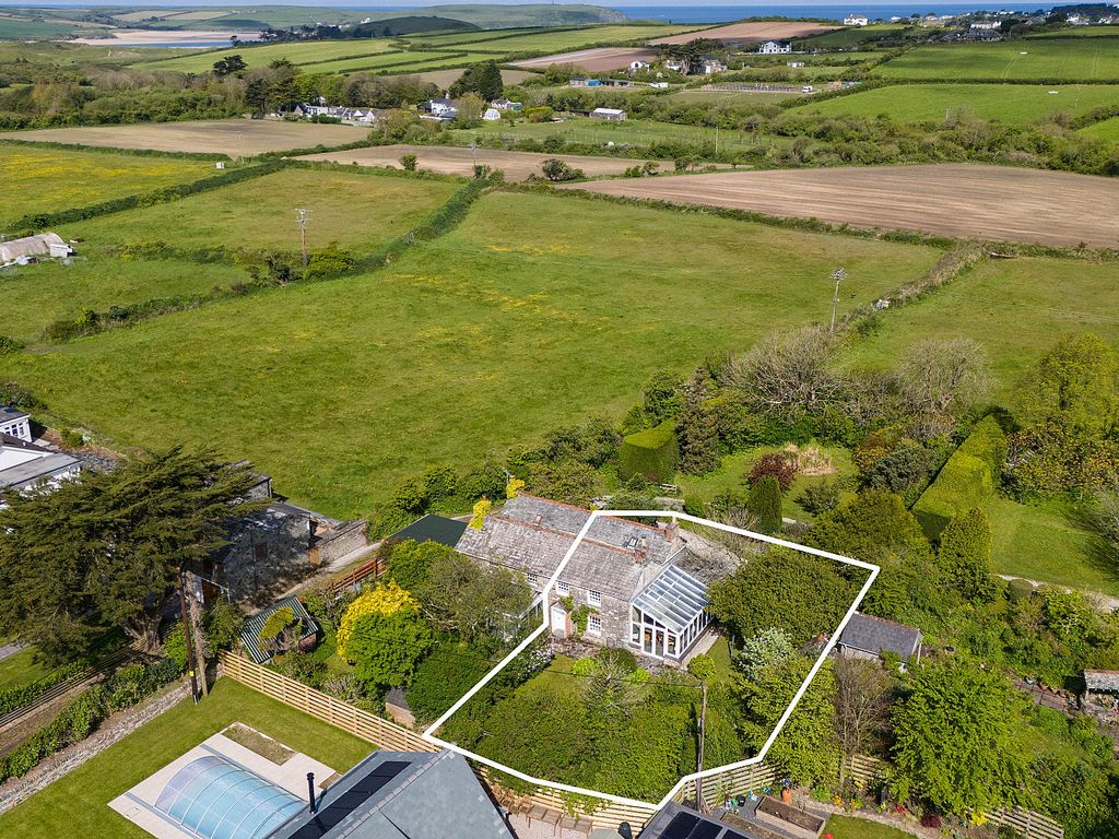 3 bed cottage for sale in Rock, Wadebridge PL27, £745,000 - Zoopla