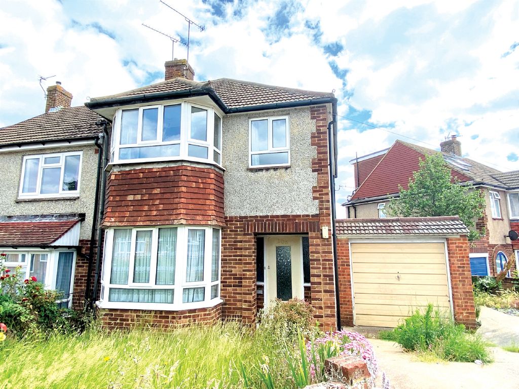3 Bed End Terrace House For Sale In Allington Drive Strood Rochester