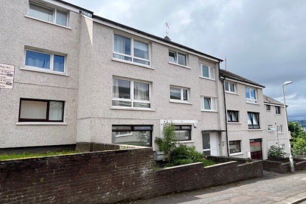 1 bed flat to rent in Trafalgar Street, Greenock PA15, £525 pcm - Zoopla