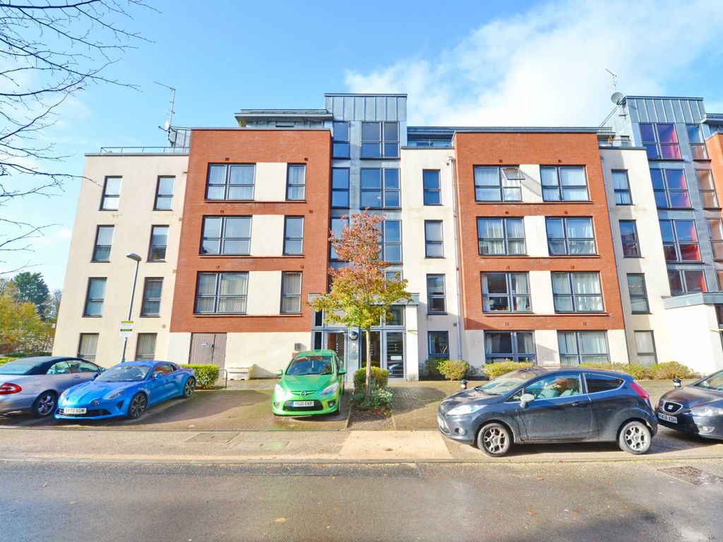 2 bed flat to rent in Paxton Drive, Ashton BS3, £1,500 pcm - Zoopla