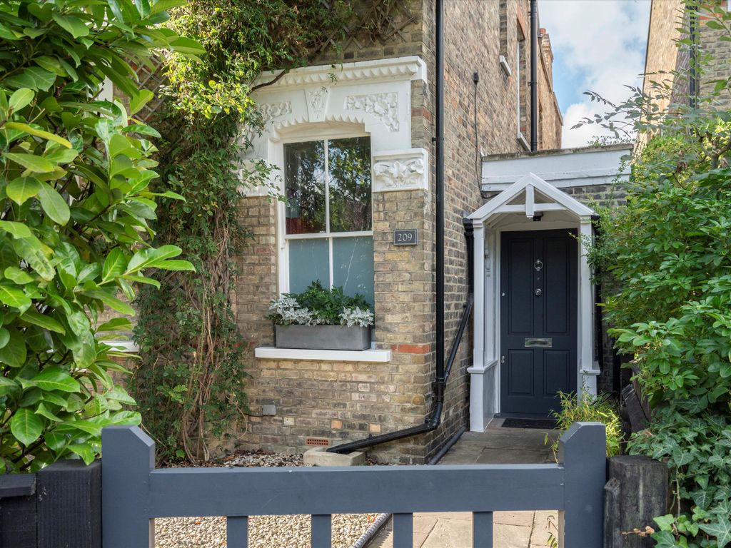 5 bed detached house for sale in South Croxted Road, West Dulwich ...