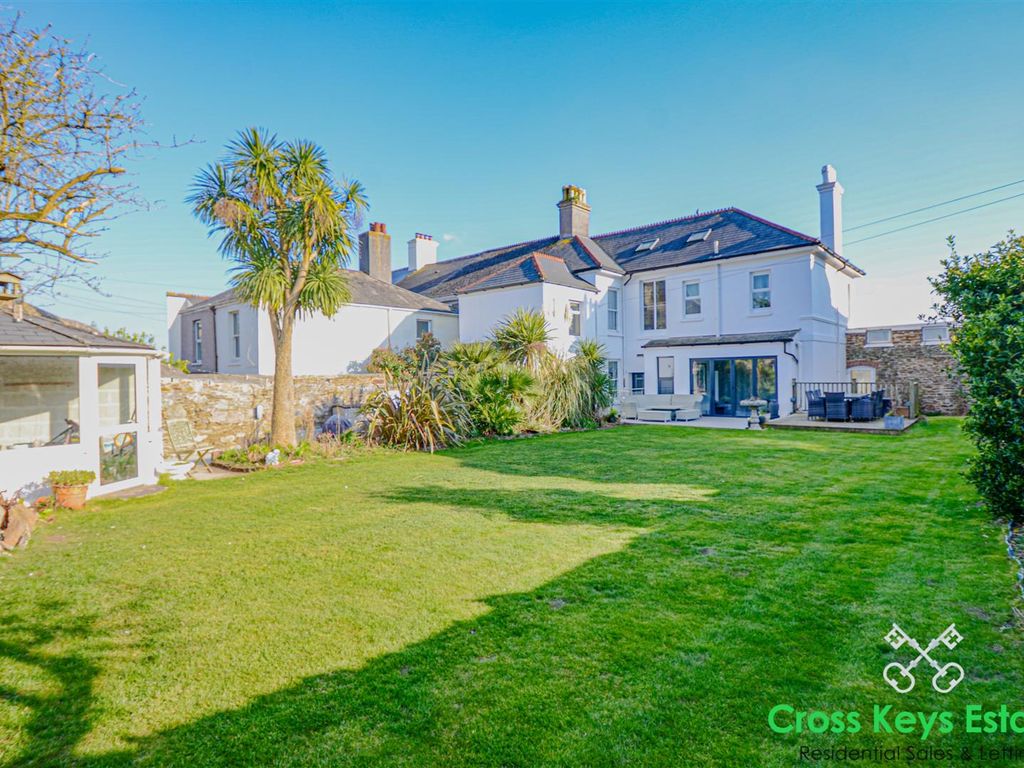 4 Bed End Terrace House For Sale In Eggbuckland Road Mannamead