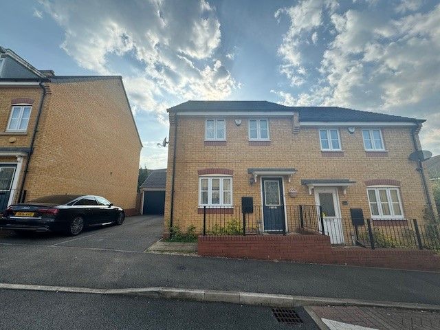3 Bed Semi Detached House To Rent In Sharow Road Hamilton Leicester