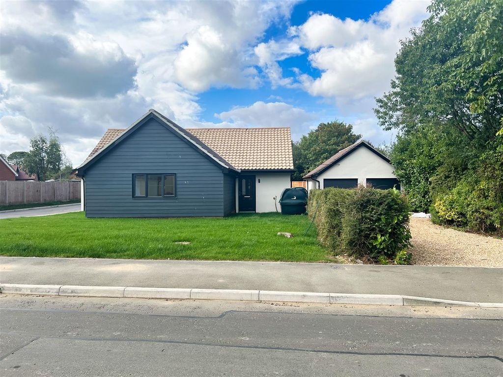 3 bed detached bungalow for sale in Crowcroft Road, Nedging Tye ...