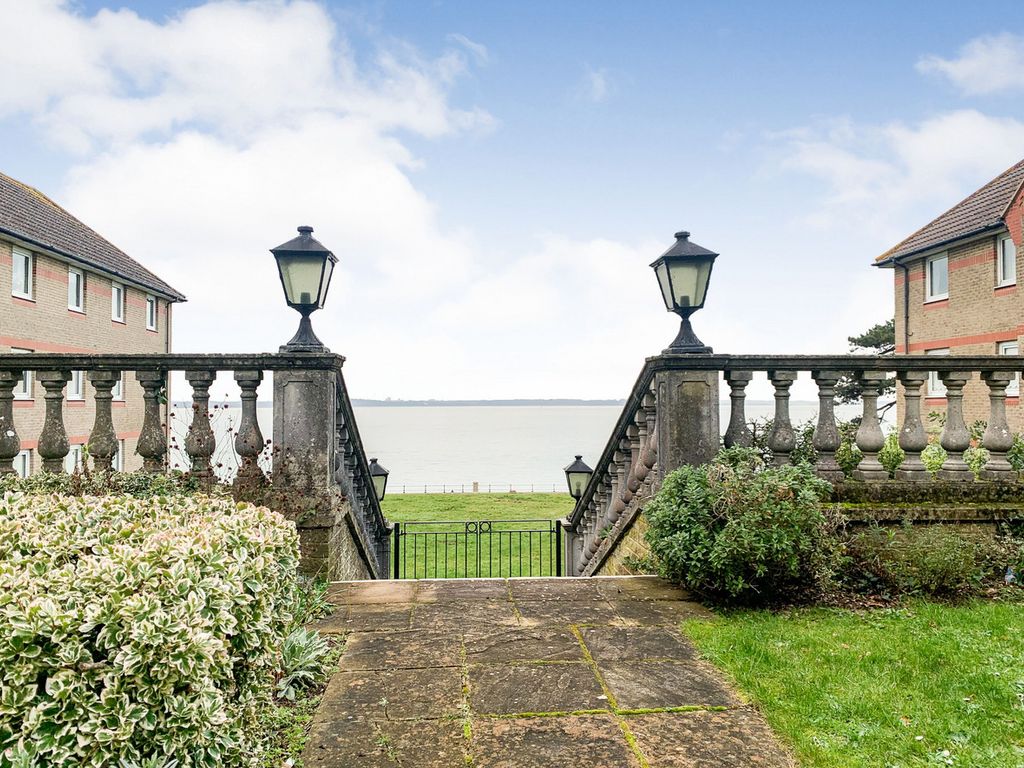 1 bed flat for sale in Egypt Esplanade, Cowes PO31 - Zoopla