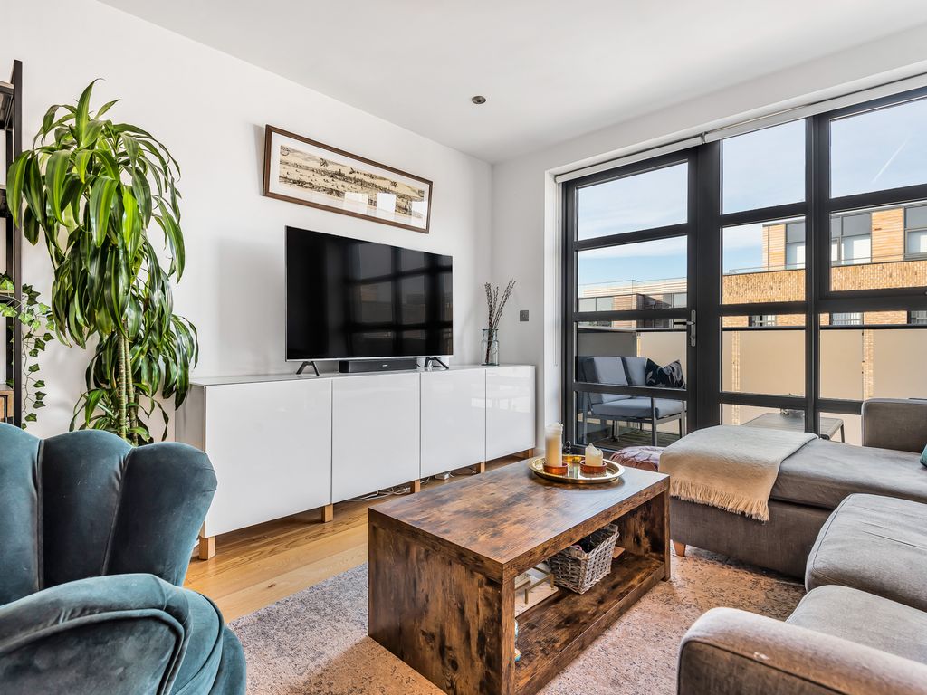 1 bed flat for sale in Alwen Court, Pages Walk SE1 - Zoopla