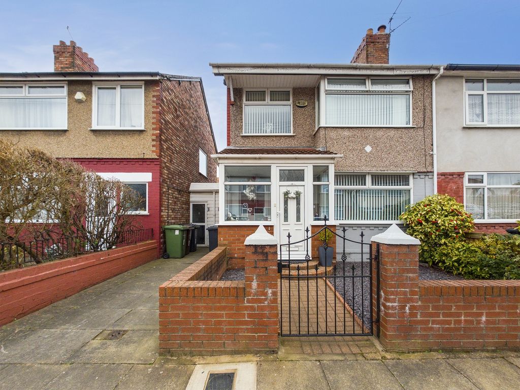 3 bed semi-detached house for sale in Brookside Avenue, Waterloo ...