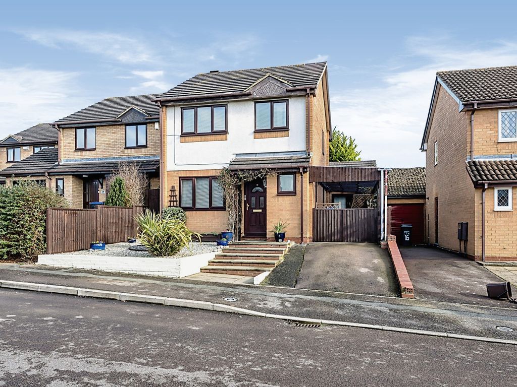 4 bed detached house for sale in Hedgeway, Northampton NN4 - Zoopla