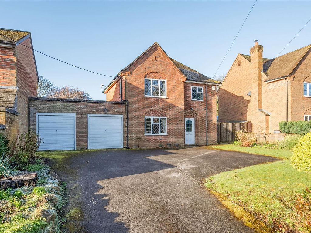 3 bed detached house for sale in Nursteed Road, Devizes SN10, £395,000 - Zoopla