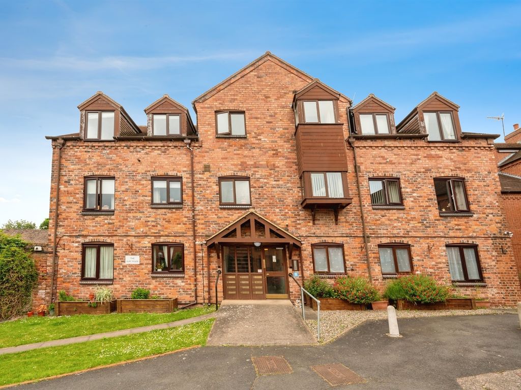 2 bed flat for sale in Lowesmoor Terrace, Worcester WR1, £150,000 - Zoopla
