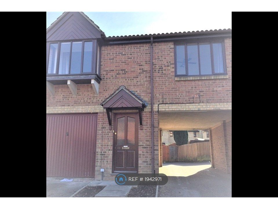 2 Bed Maisonette To Rent In Hope Avenue Bracknell Rg12 £1 350 Pcm
