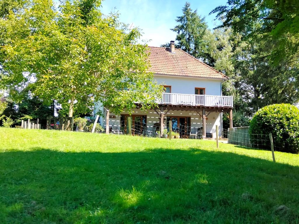 Pressac, Vienne, France - 86460, 5 bed country house for sale, £215,836 ...