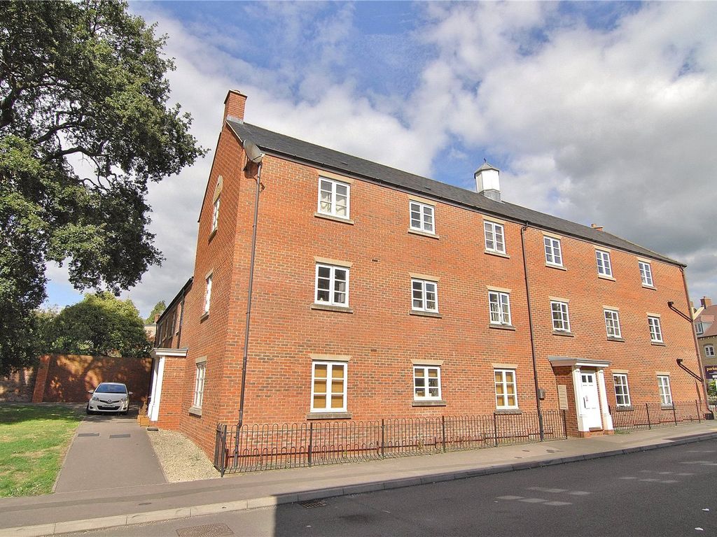 2 bed flat for sale in Home Orchard, Ebley, Stroud, Gloucestershire GL5 ...