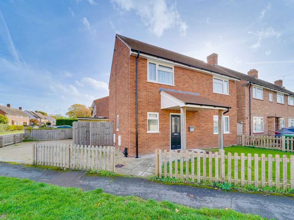 2 bed detached house for sale in Medcalfe Way, Melbourn, Royston SG8 ...