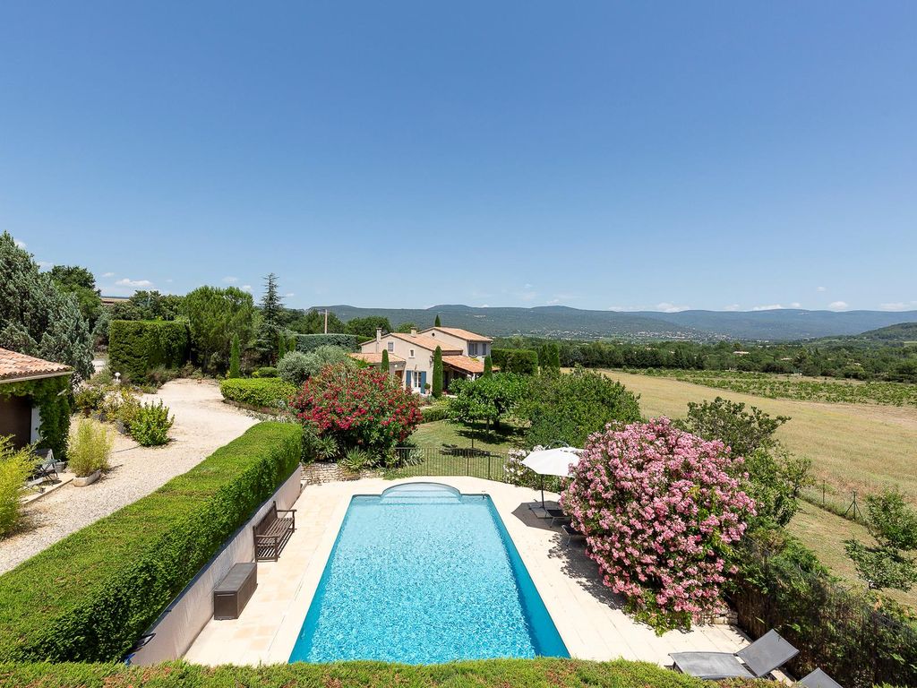 8 bed property for sale in Roussillon, Vaucluse, Provence-Alpes-Côte d ...
