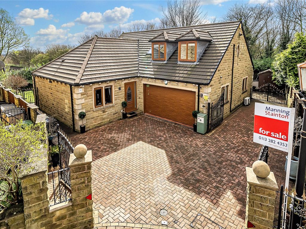 4 bed detached house for sale in Hawthorne House, Church Croft ...