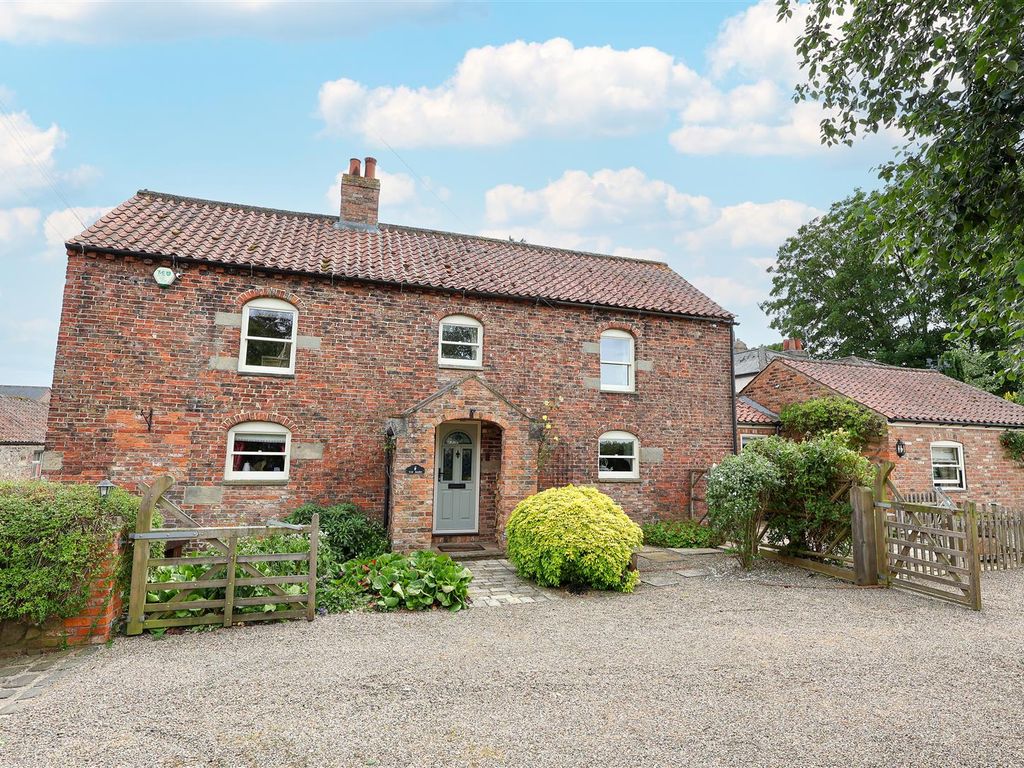 3 bed barn conversion for sale in Littlethorpe, Ripon HG4, £825,000 ...