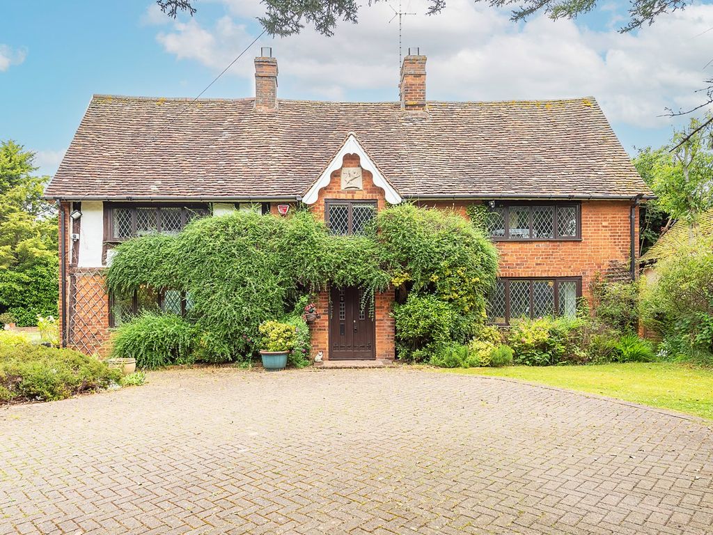 4 bed detached house for sale in East Street, Lilley, Luton LU2, £ ...